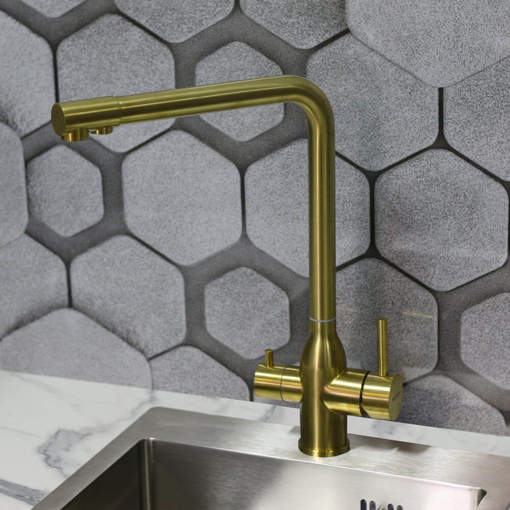 Сантехника Melana Stello купить в Москве.